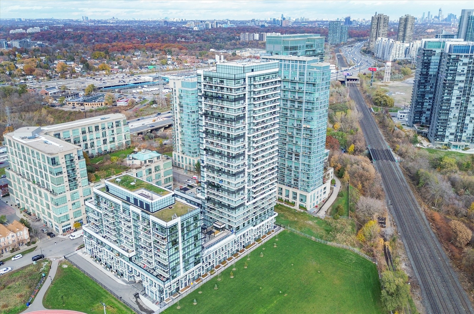 251 Manitoba St - Unit 1003, Etobicoke, ON
